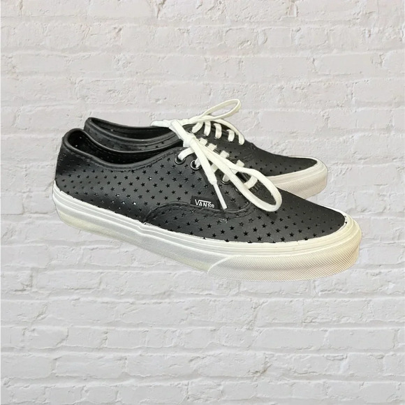Vans | Shoes | Vans Black White Star Cutouts Shoes Sneakers Womens 7 ...